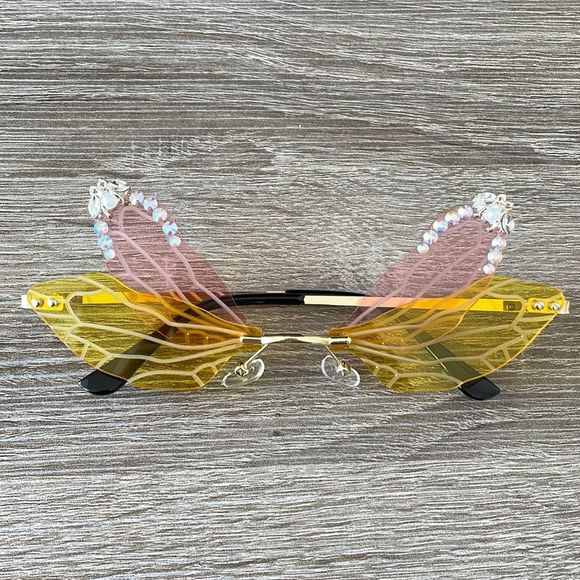Free People | Accessories | Coachellafestival Butterfly Sunnies N97 | Poshmark